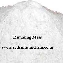 Premix Ramming Mass - Dolomite Powder , Talc Powder, Quartz Grains ...